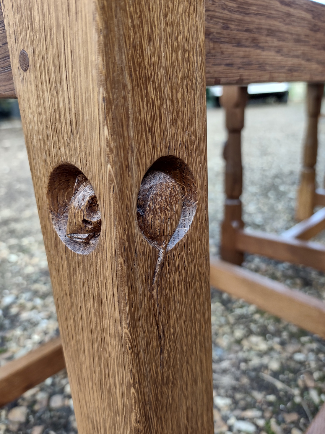 Robert Thompson 'Mouseman' 8 Harlequin Chairs - ThePapillon.Gallery